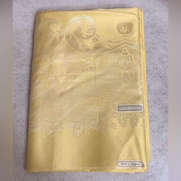Dining | Nwt Beautiful Yellow Cottonrayon 5 X 70 Tablecloth | Poshmark